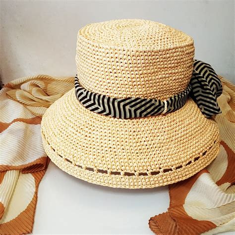 Шляпка из рафии! nel 2024 | Cappelli di paglia, Cappelli, Sciarpe