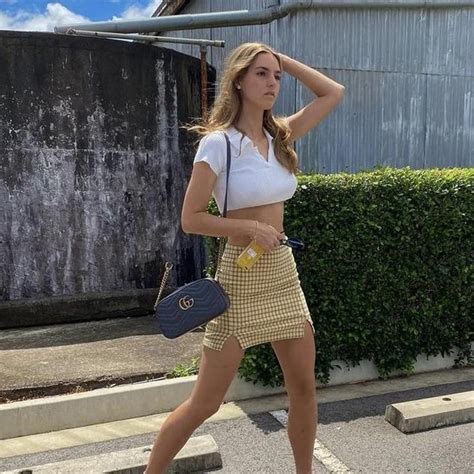 Picture Of Emily Feld