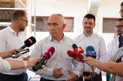 Hristijan Денеска присуствував на почеток на реконструкција на зградата на поранешното кино