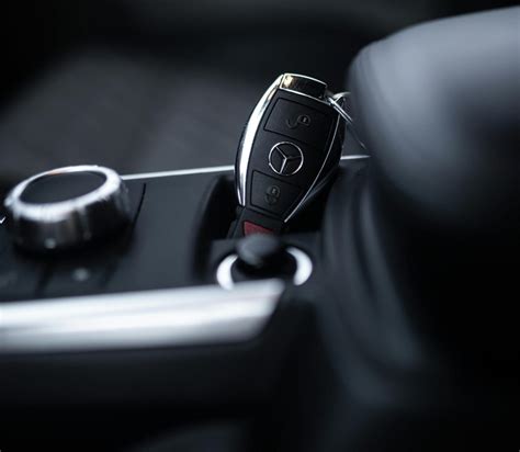 How To Easily Open A Jeep Key Fob Expert Tips