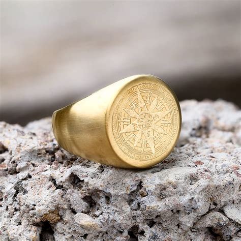 Simple Design Compass Stainless Steel Ring Gthic