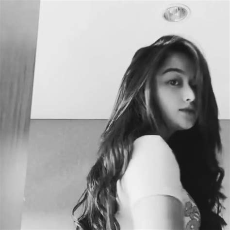 Hanna Hannahan88 • Threads Say More