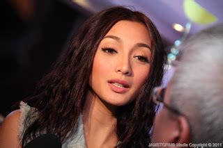 Cerbojam Iya Villania Shows Her Curves With Redoxfat