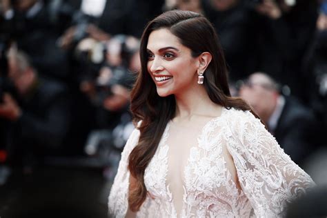 Deepika Padukone Sexy Photos Thefappening