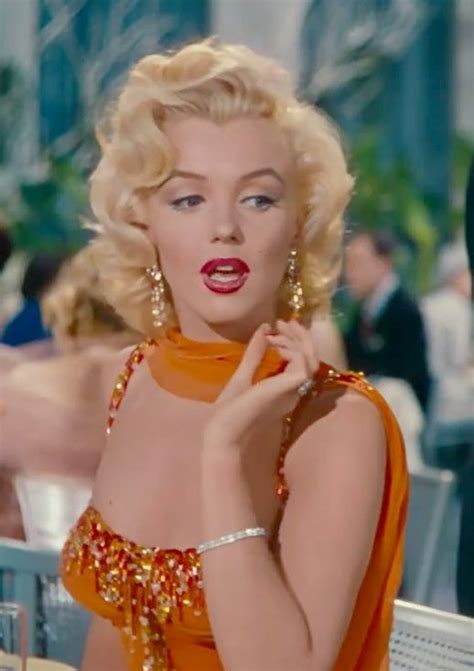 Lorelei Lee She Likes Fashion