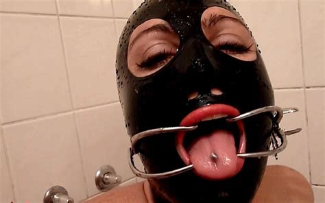 Die Porno Videos In Der Kategorie Latexmaske Blowjob Xhamster