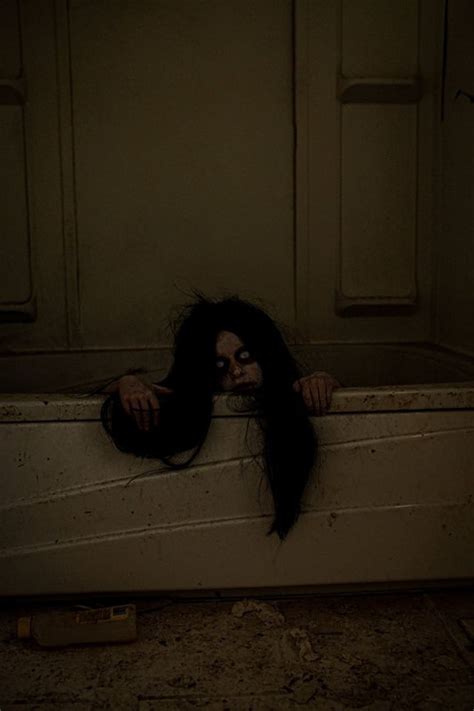 Gadis Kecil Ini Ingin Difoto Jadi Hantu Untuk Ulang Tahunnya Hasilnya Bikin Netizen Ketakutan