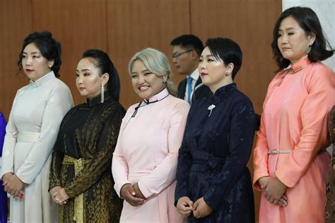 Х Баттулга Хүн амаа өсгөх бодлогоо хэзээ ч орхиж дутааж болохгүй Newswall