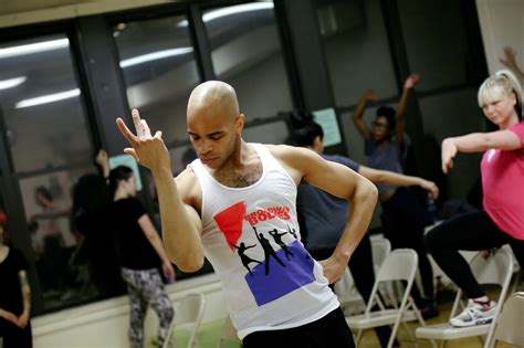 Beyoncés Dance Moves Draw Fans To A New Workout Class The New York Times