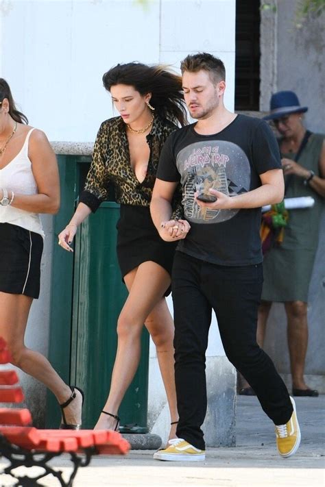 Bella Thorne Nip Slip Photos Thefappening