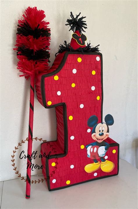 Piñata De Número 1 De Mickey Mause Manualidades Piñatas De Numeros