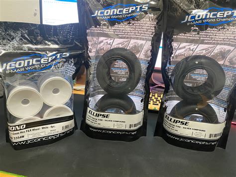 Jconcepts Ellipse Silver Truck Tires With White Mono Wheel R C Tech Forums