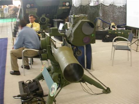 Missile Anti Char Bgm 71 Tow M 41 Itas Eurosatory 2004