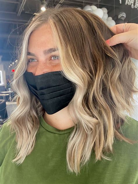 30 Medium Length Haircuts 2022 For All Face Shapes Wave Blonde Medium