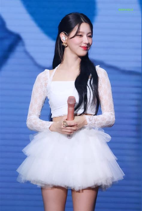 연예거중기 해외콘에서 요정 그 자체인 미모 보여준 여자 아이들 미연 Daum 카페