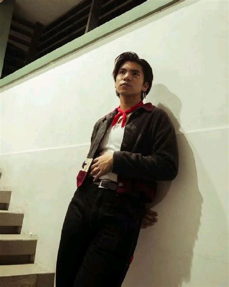 Raphaell Ridao Cup Of Joe Joes Poses