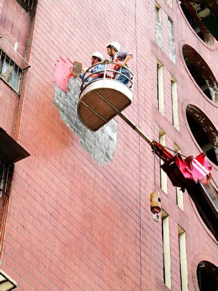落磚危險 10樓以上屋齡10年 外牆擬強制檢測 焦點 自由時報電子報