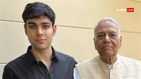 Jayant Sinha Son Aashir Sinha Joins Congress In Jharkhand Lok Sabha Election 2024 Bjp सांसद