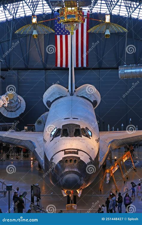 Space Shuttle Discovery At Steven F Udvar Hazy Smithsonian National Air And Space Museum