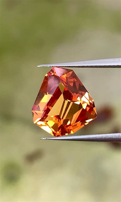 ᴬᵀᵞᴾᴵᶜᴬᴸ Mandarin Sapphire 540ct 🌱