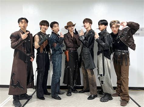 Pin By Kwon Fire On Ateez 🧭 Concert Outfit Music Awards Concert Fits