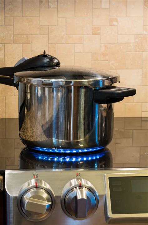 Stovetop Pressure Cooker Explosion At Eve Collie Blog