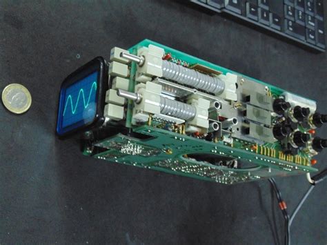 Tektronix 213 Teardown Page 1