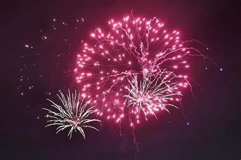 terrifying video captures the moment firework explodes in crowd