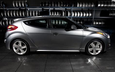 배경 화면 쿠페 실버 자동차 Veloster 바퀴 육상 차량 자동차 디자인 자동차 외장 자동차 제조 중형차 현대 벨로스터 2560x1600