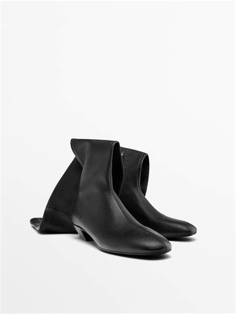 Odiniai Auliniai Batai Su Tampriais Aulais · Juoda · Shoes Massimo Dutti