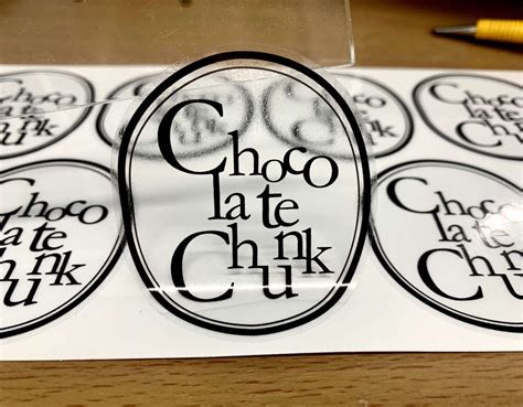 สติ๊กเกอร์ใส ชนิดและประเภทกำหนดลักษณะการใช้งาน