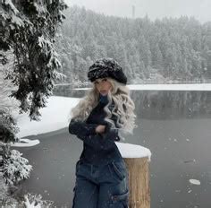 Blonde Snowbunny