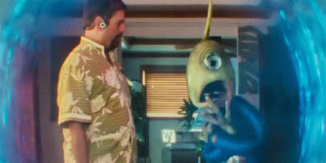 Lilo And Stitch Remake Director Explains Why 1 Key Pleakley Detail Cant