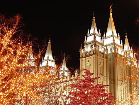 Salt Lake Temple Christmas Lights A Version Of This Same P Flickr