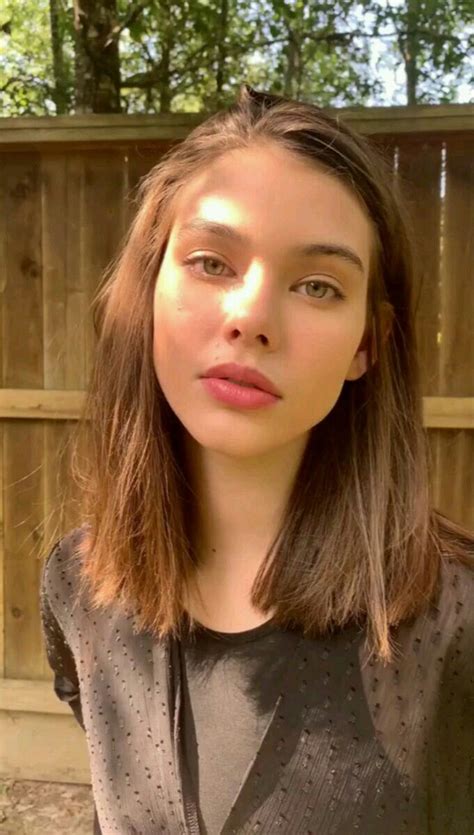 Épinglé Sur Laneya Grace