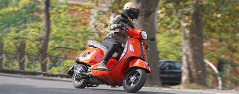 Vespa GTS 125 und GTS 300 Test 2023 Update für Ikone