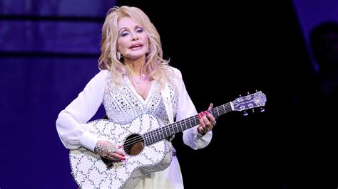 Dolly Parton Pays Tribute To Husband Carl Dean Who Has Died Aged 82