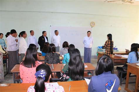 ပညာရေးဝန်ကြီးဌာန ဒုတိယဝန်ကြီး ဒေါက်တာဇော်မြင့် မကွေးတက္ကသိုလ်ရှိ ကျောင