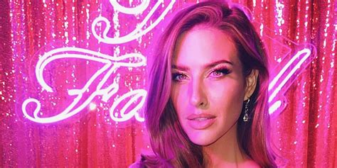 Selling The Oc Polly Brindles Age Job Ig Hometown And More