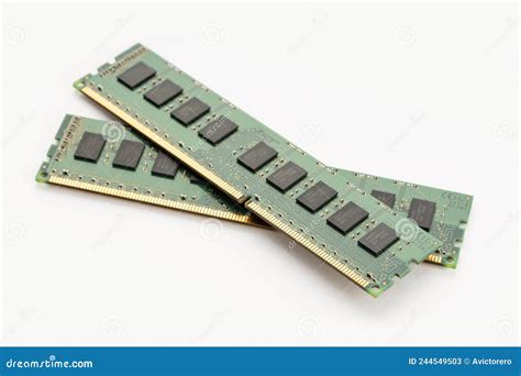 Módulo De Memória Ram Isolado Em Fundo Branco Hardware De Computador Foto de Stock Editorial