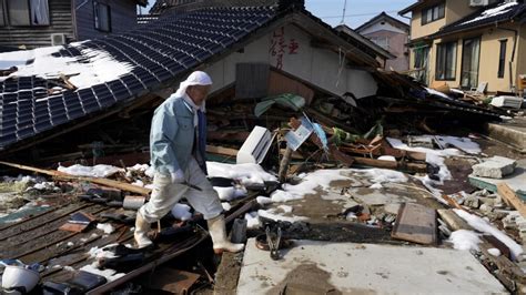 Las Imágenes De La Tierra Que Emergió Del Mar Después Del Terremoto De