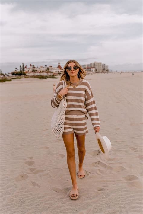 22 Casual Beach Outfit Ideas For Women Lady Decluttered