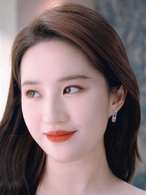 ปักพินโดย Carlo Albor ใน Philippines Beauty ภาพสาวน่ารัก คริสตัล 28