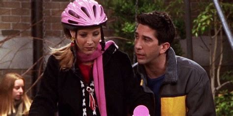 Friends 5 Things Season 1 Phoebe Would Hate About Finale Phoebe 5