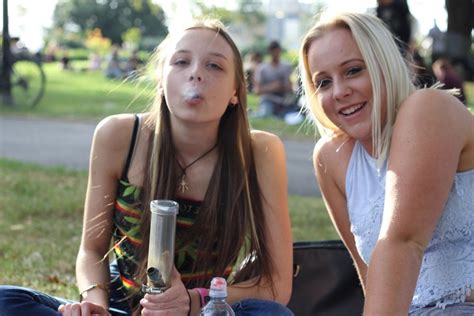 Photos Of People Getting Stoned At Melbournes 420