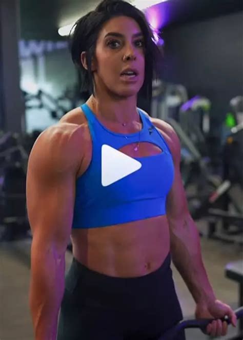 Dana Linn Bailey Partage Une Mise à Jour De Son Physique à 40 Ans