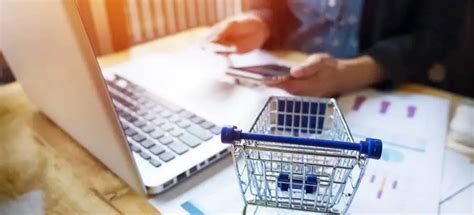 How Is Salesforce Commerce Cloud Revolutionizing The Retail Industry