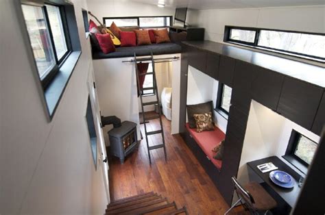 Couple Build Their Dream Tiny Home And Teach Others How To Do The Same Tiny Houses
