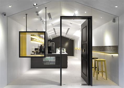 Les Bebes Cupcakery By J C Architecture