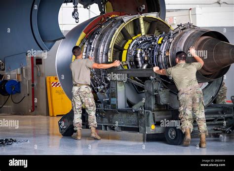 Replace An Engine On A Kc 135 At Rickenbacker Air National Guard Base